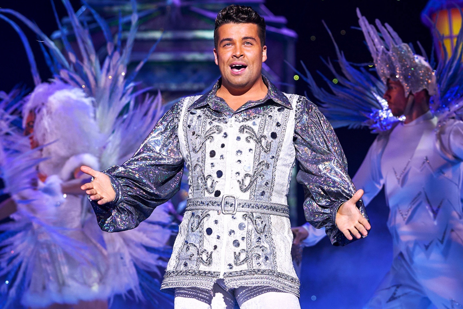 Birmingham Hippodrome's Snow White dazzles as the fairest panto of them ...